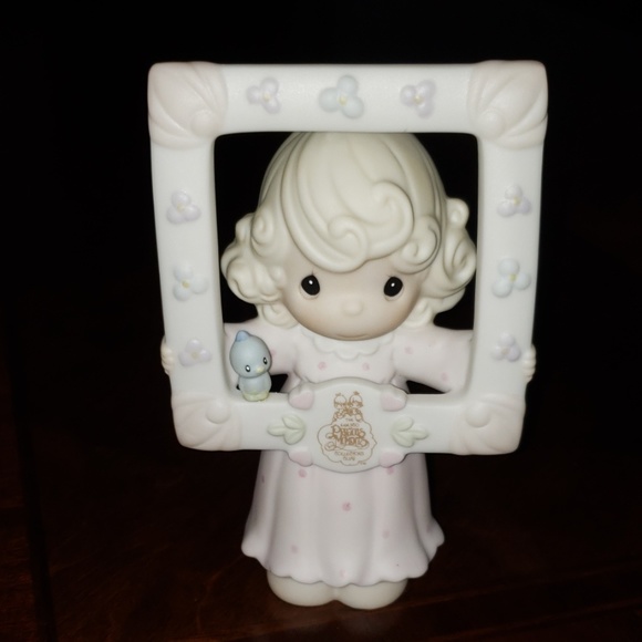 Precious Moments | Accents | Youre As Pretty As A Picture Precious ...